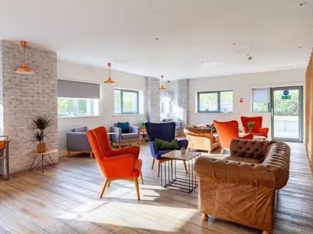 Just in! 1 BA 1 bedroom flat share for rent in Glasgow Studen.
