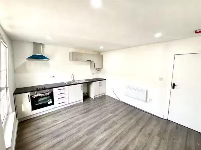 Just in! 1 BA 1 bedroom Flat to rent, Tower Street, Dudley, DY.