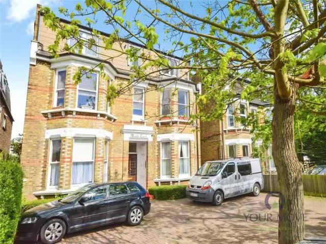 Just in! 1 BA 1 bedroom Flat to rent, Flat 6 Maple Court 61 Th.