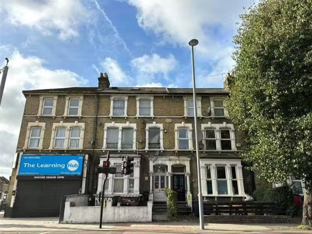 Cozy 1 BA 1 bedroom Flat to rent, Hoe Street, Walthamstow, E17.