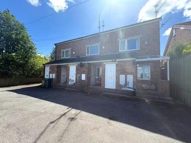 Cheap 1 BA 1 bedroom ground floor flat for rent in Throxenby W.