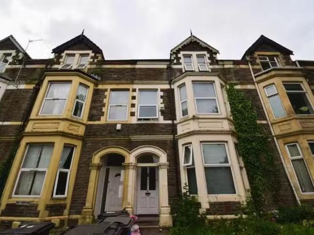 Just in! 1 BA 1 bedroom house for rent in Cowbridge Road East.