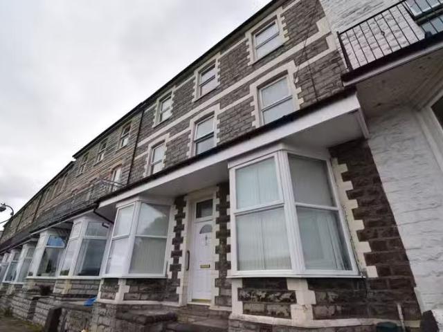 Rental! 1 BA 1 bedroom house for rent in Paget Road, Penarth.