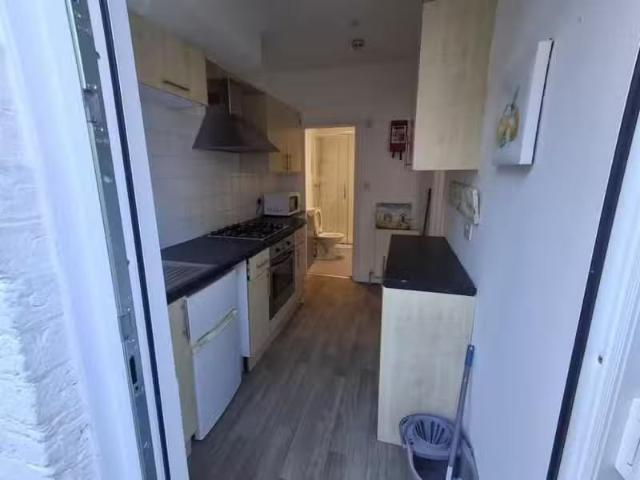 Rental! 1 BA 1 bedroom house for rent in 10 Eldon Place, Westb.