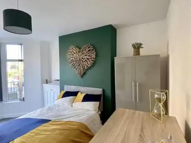 Unique 1 BA 1 bedroom house share for rent in Albion Street, B.