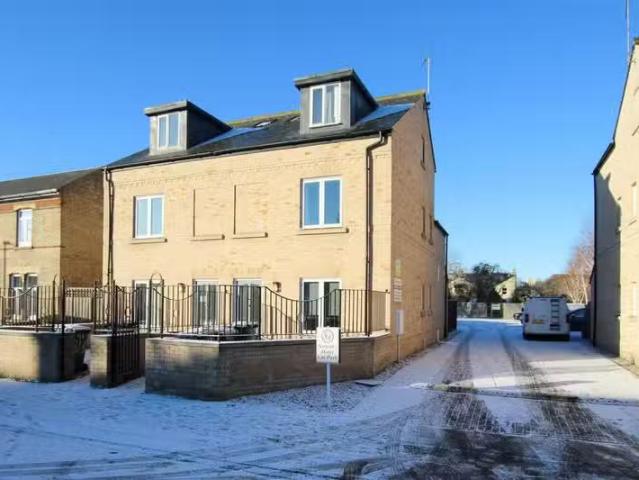 Cheap 1 BA 1 bedroom house share for rent in Blinco Grove, Cam.