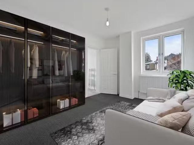 Just in! 1 BA 1 bedroom house share for rent in Clarkes Avenue.