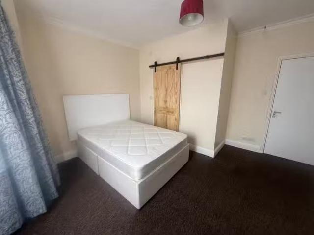 Just in! 1 BA 1 bedroom house share for rent in Shillito Road.