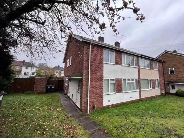 Cheap 1 BA 2 bedroom maisonette for rent in Burnside Way, Birm.