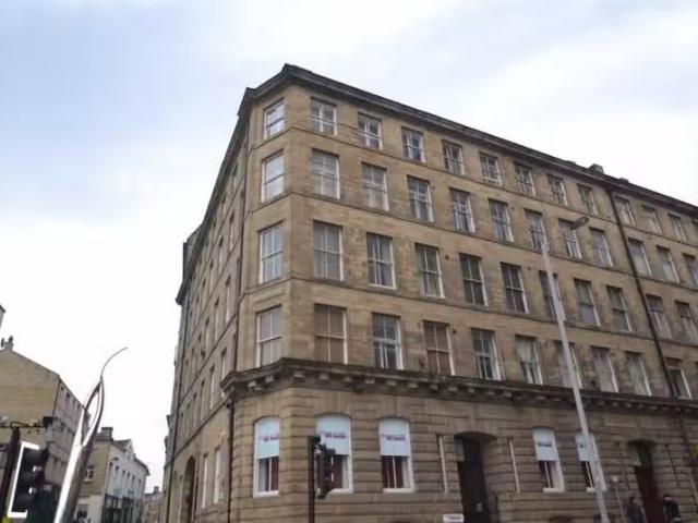 Just in! 1 BA 2 bedroom apartment for rent in 4th Floor, Nethe.