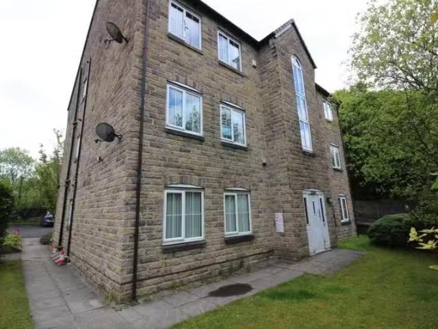 For Rent! 1 BA 2 bedroom apartment for rent in Belgrave Road.