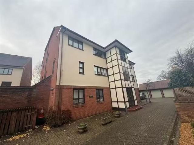 For Rent! 1 BA 2 bedroom apartment for rent in Grammar School.