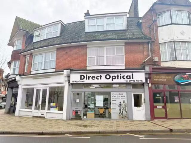 Deal! 1 BA 2 bedroom apartment for rent in High Street, Little.