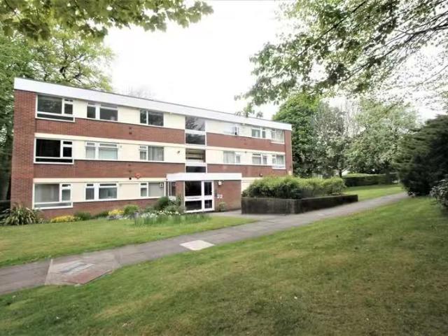 Just in! 1 BA 2 bedroom apartment for rent in Lloyd Square, Ni.