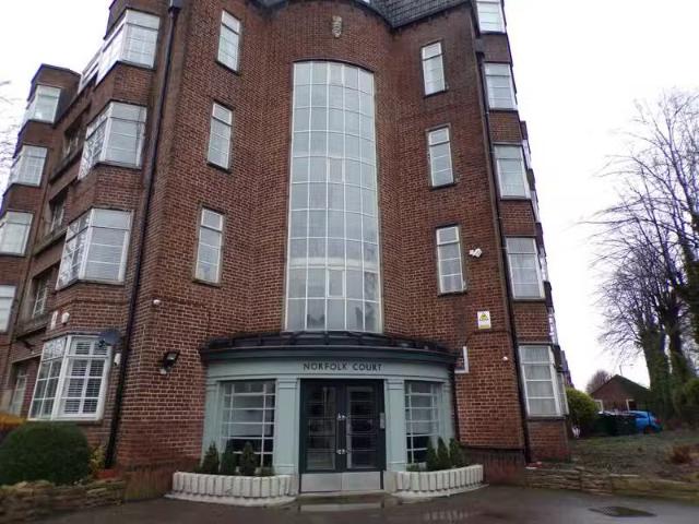 Cheap 1 BA 2 bedroom apartment for rent in Norfolk Court, Edgb.