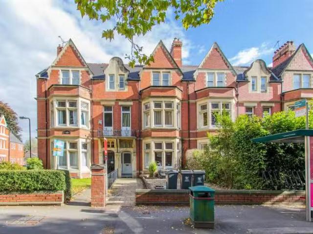 Just in! 1 BA 2 bedroom apartment for rent in Pen Y Lan Road.