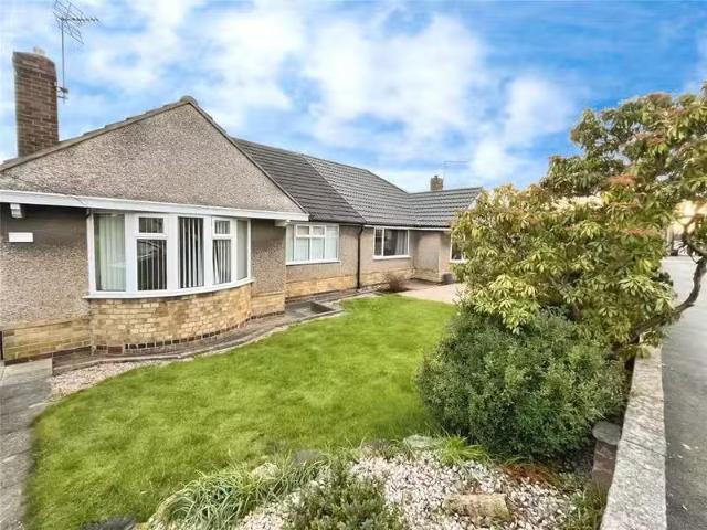For Rent! 1 BA 2 bedroom Bungalow to rent, Charnwood Drive, Do.