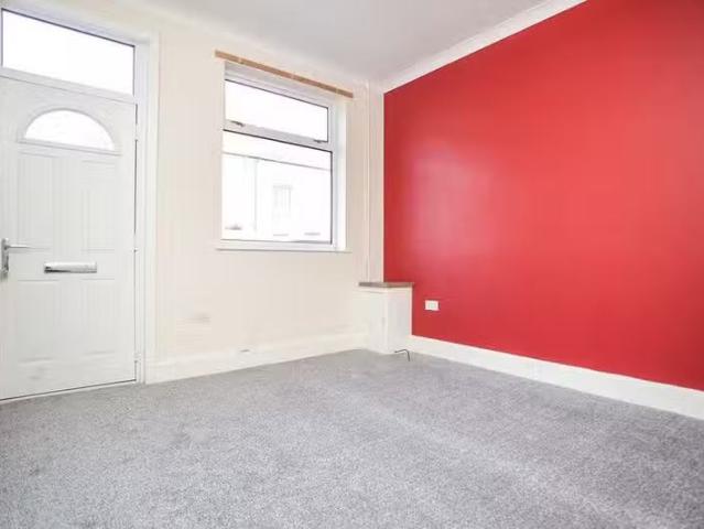 Cozy 1 BA 2 bedroom End Terrace House to rent, Wootton Street.