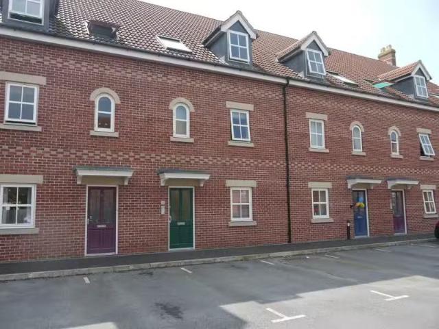 Unique 1 BA 2 bedroom flat for rent in Coachmans Yard, Glaston.