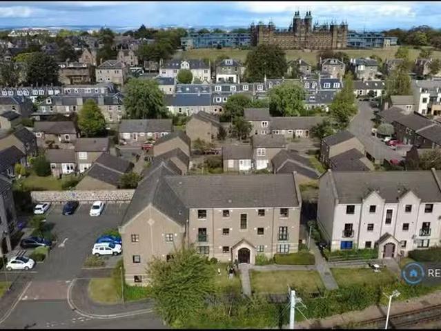 Just in! 1 BA 2 bedroom flat for rent in Balbirnie Place, Edin.