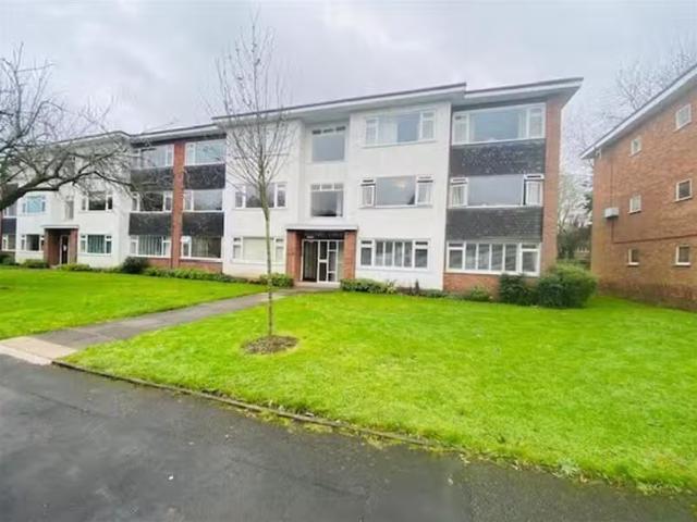 Just in! 1 BA 2 bedroom flat for rent in Fawdry Close, Sutton.