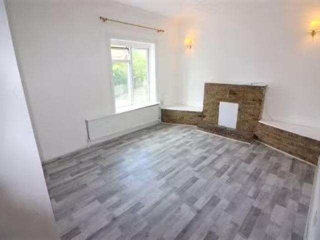 Unique 1 BA 2 bedroom flat for rent in Headstone Lane, North H.