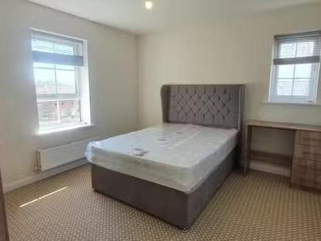 Nice 1 BA 2 bedroom flat for rent in Mistle Court, Coventry, CV4