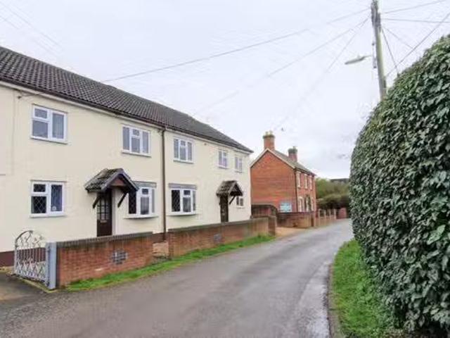 Nice 1 BA 2 bedroom flat for rent in Ringwood, BH24