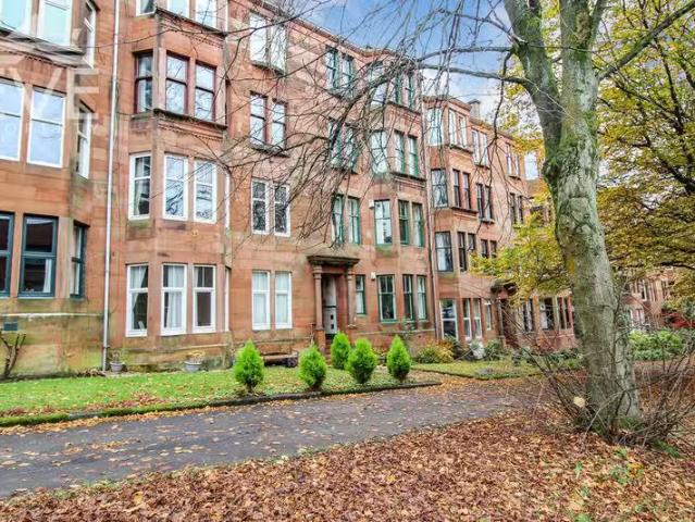 Charming 1 BA 2 bedroom flat for rent in Woodcroft Avenue, Bro.