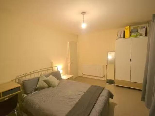 New 1 BA 2 bedroom Flat to rent, Towcester Road, Northampton.