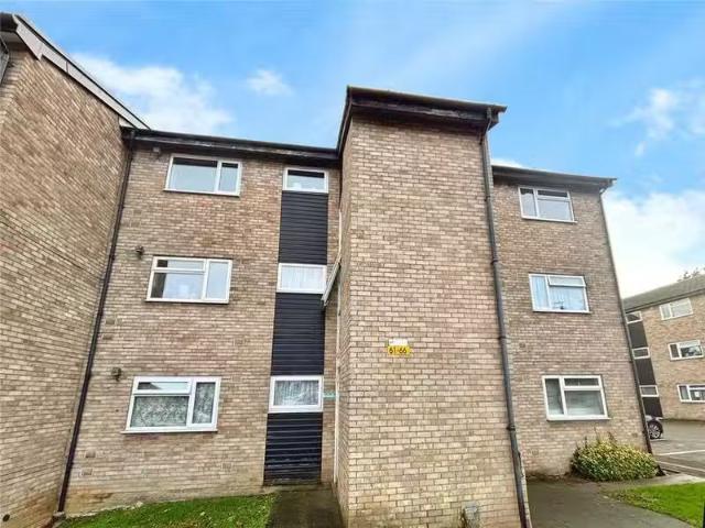 Just in! 1 BA 2 bedroom Flat to rent, Hotoft Road, Leicester.