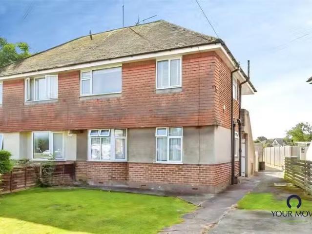 Unique 1 BA 2 bedroom Flat to rent, Orchard Way, Bognor Regis.
