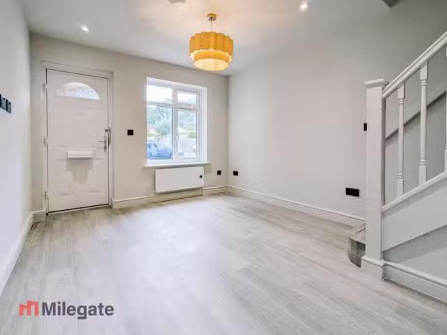 Deal! 1 BA 2 bedroom house for rent in Springfield Place, New.