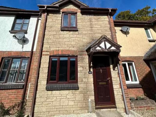 Unique 1 BA 2 bedroom house for rent in Townsend Green, Henstr.