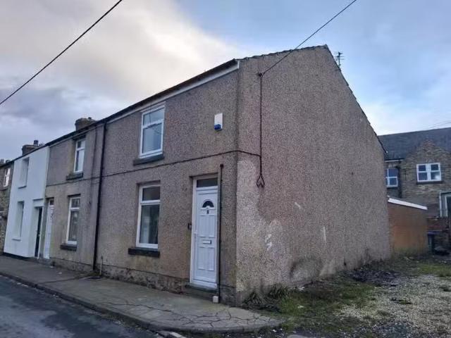 For Rent! 1 BA 2 bedroom house for rent in 9 Chapel Street, Bi.