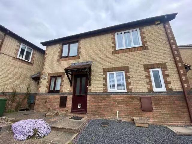 For Rent! 1 BA 2 bedroom semi detached house for rent in Lewis.
