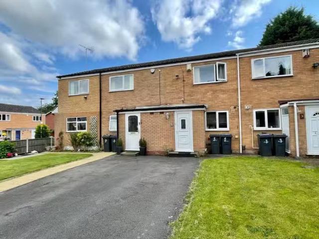 Unique 1 BA 2 bedroom terraced house for rent in Dobbs Mill Cl.
