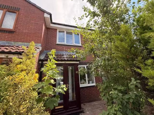 New 1 BA 2 bedroom terraced house for rent in Readers Walk, Bi.