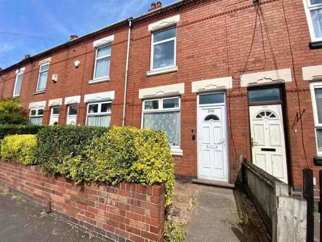 Just in! 1 BA 2 bedroom terraced house for rent in Swan Lane.