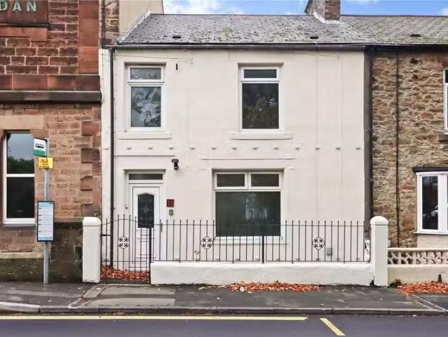 Rental! 1 BA 4 bedroom Mid Terrace House to rent, Laburnum Ave.
