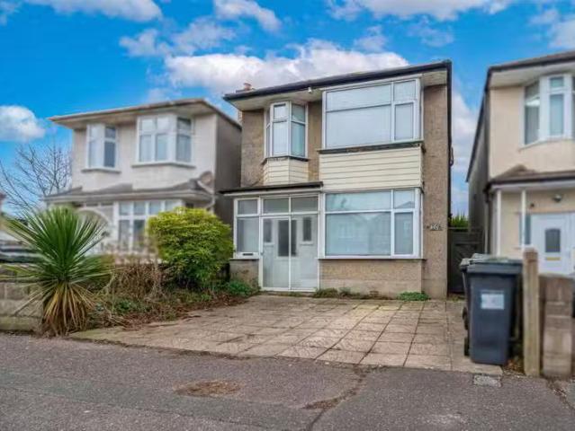 New 1 BA 4 bedroom detached house for rent in Castlemain Avenu.