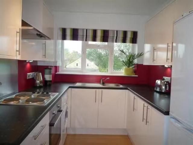 Cozy 1 BA 4 bedroom house for rent in 26a Priory Road, Cambrid.