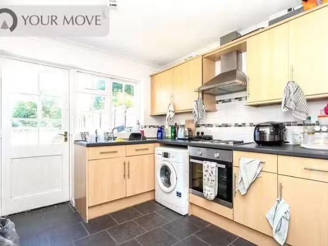 New 1 BA 4 bedroom House to rent, Grosvenor Mews, Grosvenor Cl.