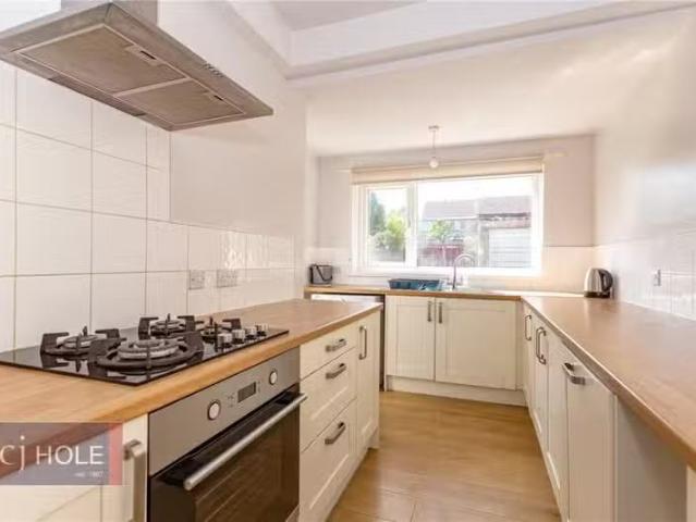 For Rent! 1 BA 4 bedroom semi detached house for rent in Stati.