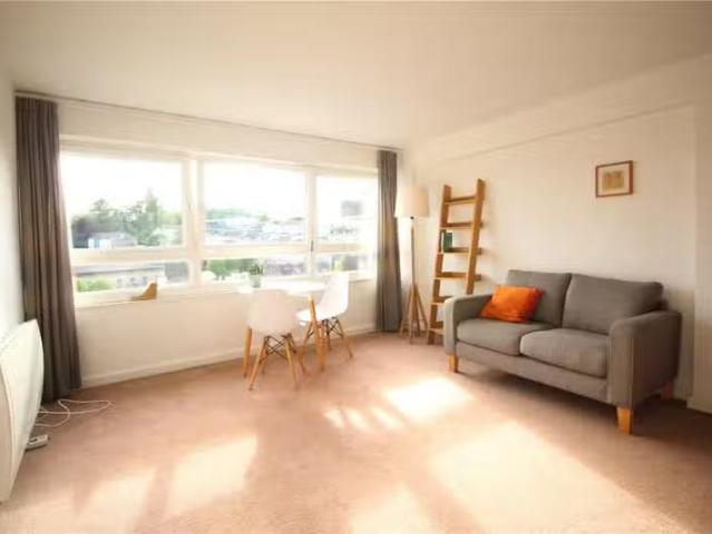 Rental! 1 BA Studio apartment for rent in Terry House, Park Ro.