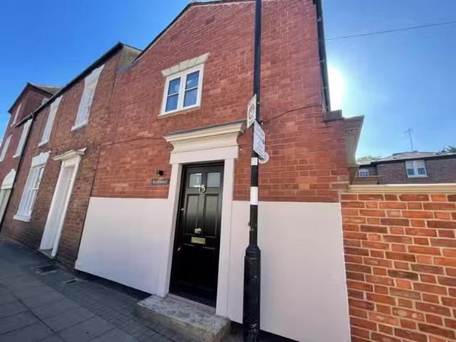 Unique 1 BA Studio apartment for rent in Kirkwood, Warwick, CV34