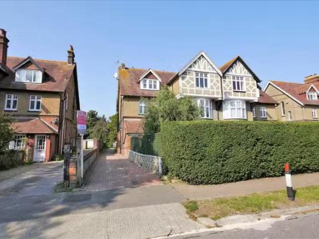 Rental! 1 BA Studio apartment for rent in Norfolk Rd, Littleha.