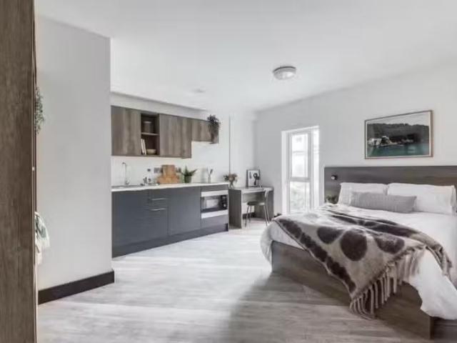 Just in! 1 BA Studio flat for rent in 134 Uttoxeter Old Road.