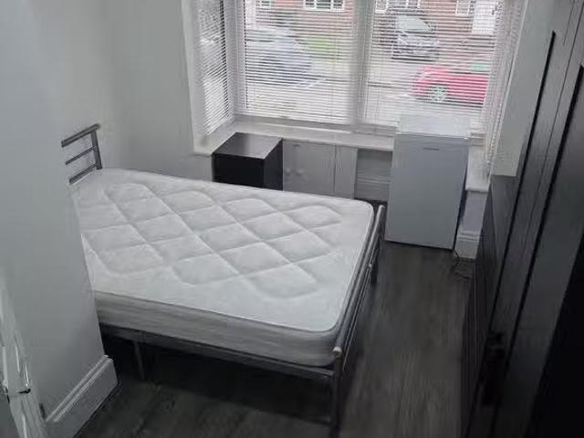 Just in! 1 BA Studio flat for rent in 81 Mere Road, BIRMINGHAM.