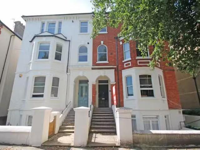 Just in! 1 BA Studio flat for rent in Clarendon Villas, Hove BN3